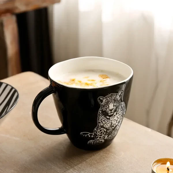 Wildlife-Theme Bulk Tea Party Sets with Strong Visual Impact